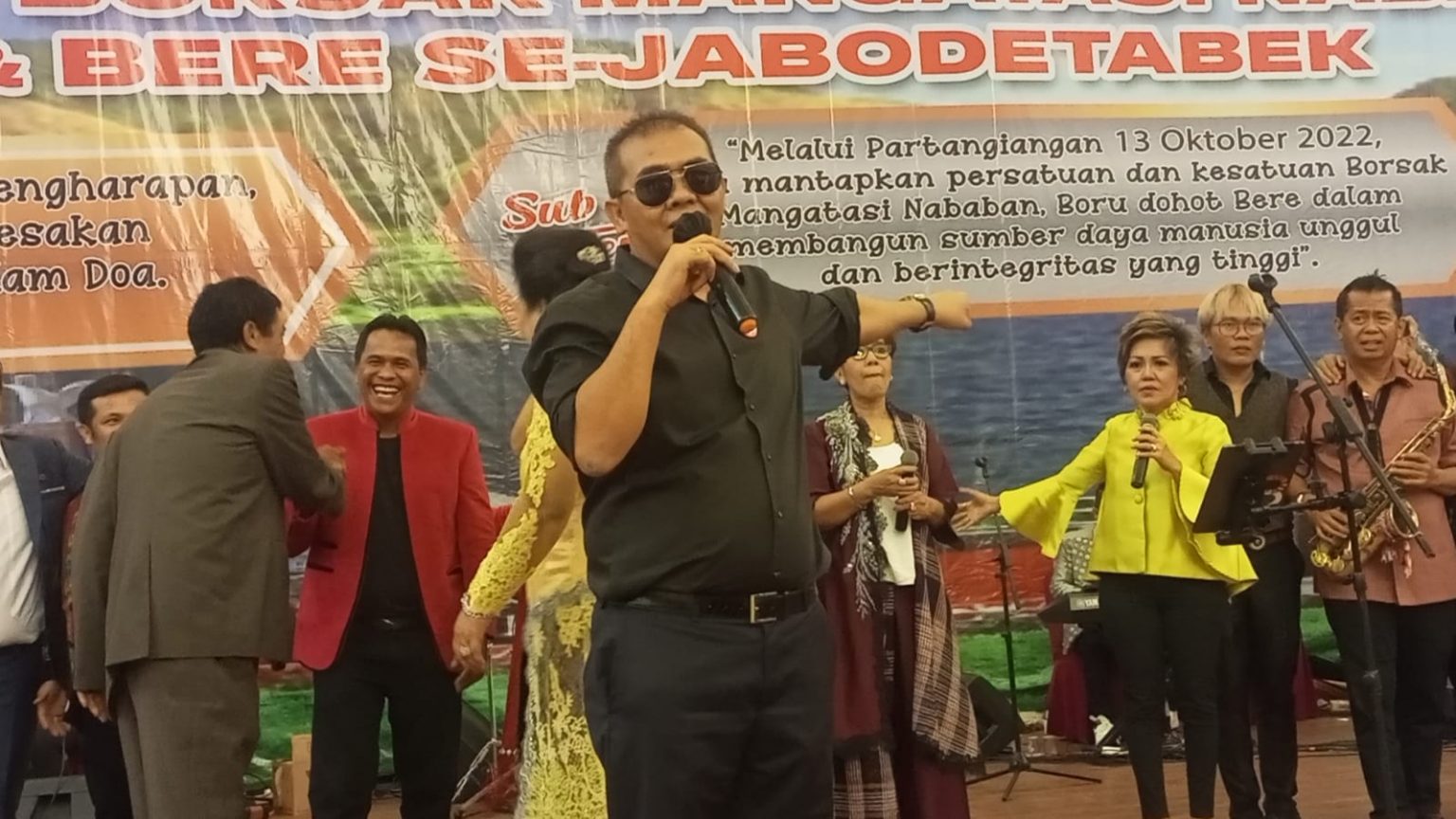 Sukur Nababan Ajak Siapapun Untuk Bersatu Dengan Pomparan Borsak ...