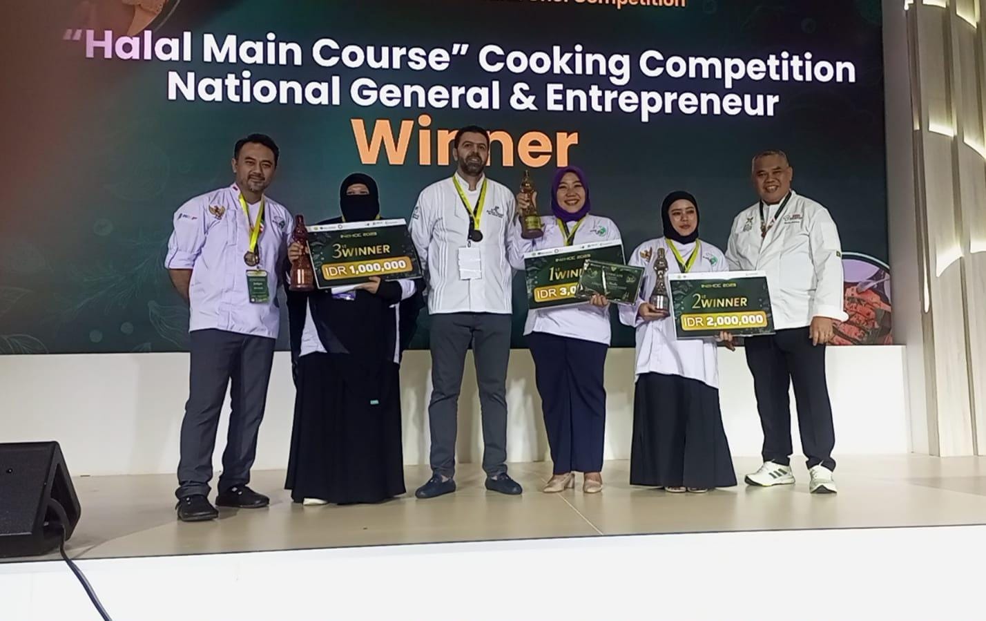 Sajikan Menu Sayur Babanci, Fatry Maulia Raih Juara Pertama Dalam Acara ...